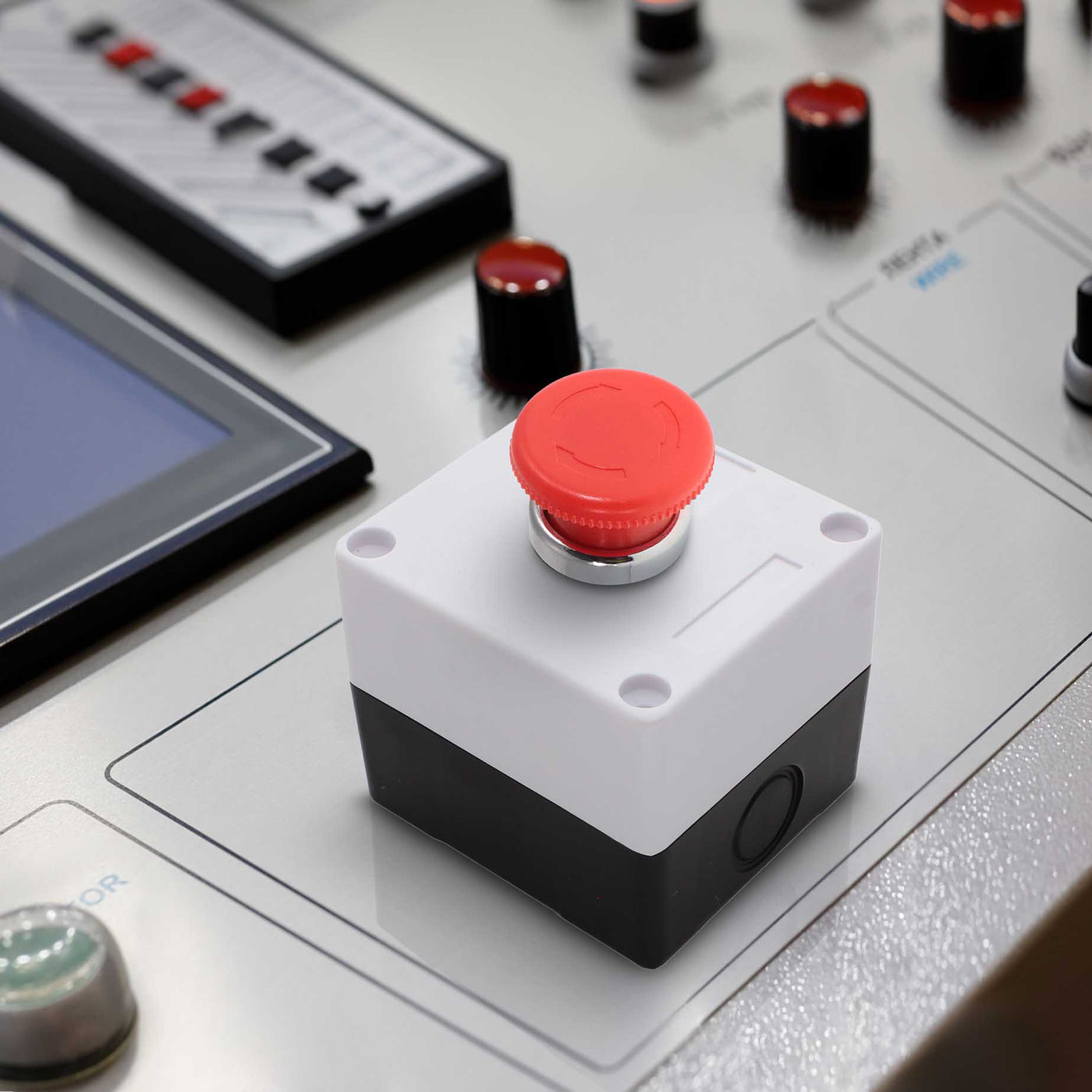 Mushroom Head Stay-put Push Button, Red w/ Control Station Box ...